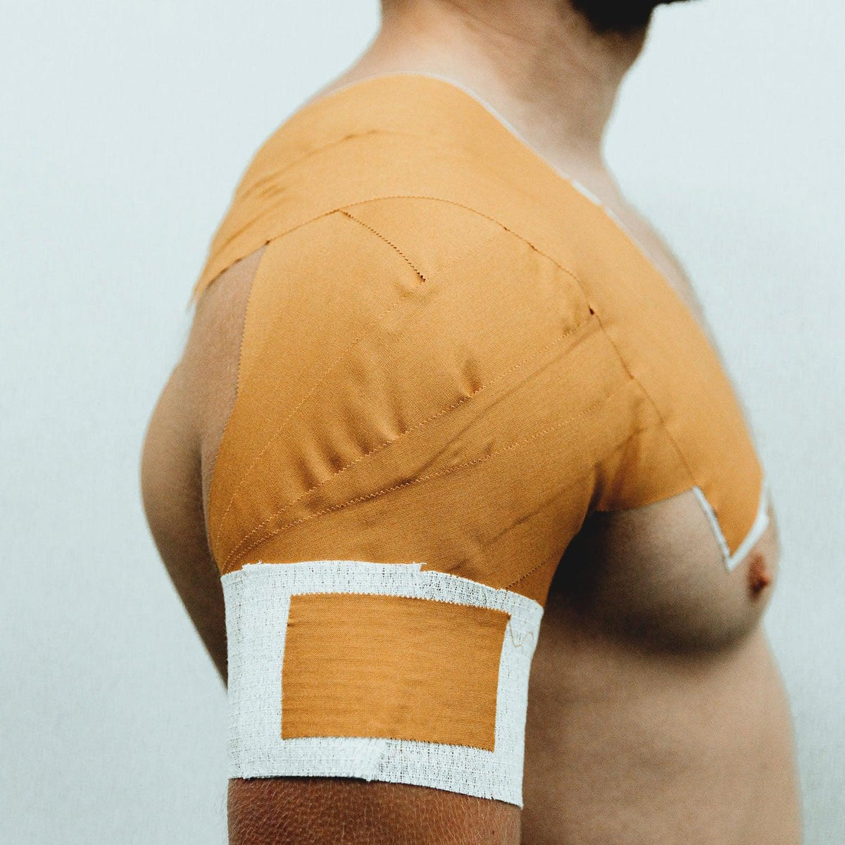 How to Strap the Shoulder